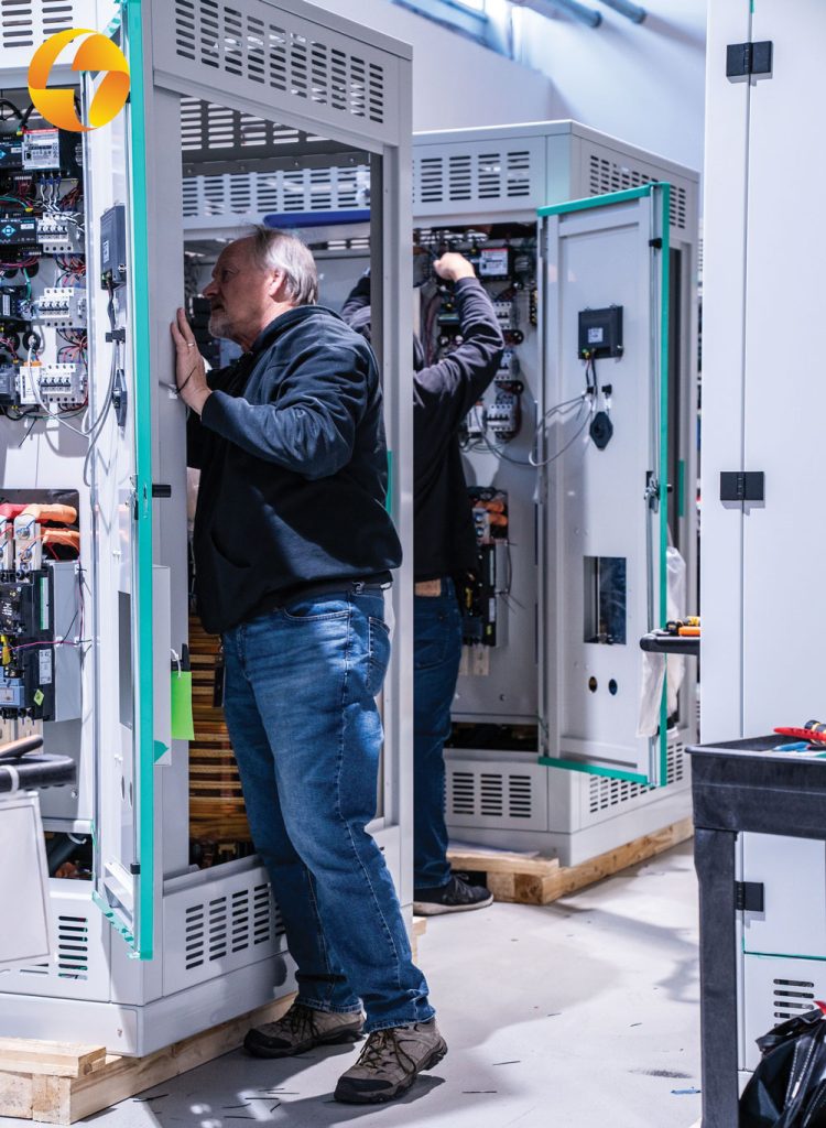 ADVANCED MANUFACTURING: Why Illinois Manufacturers Remain in Stock ...